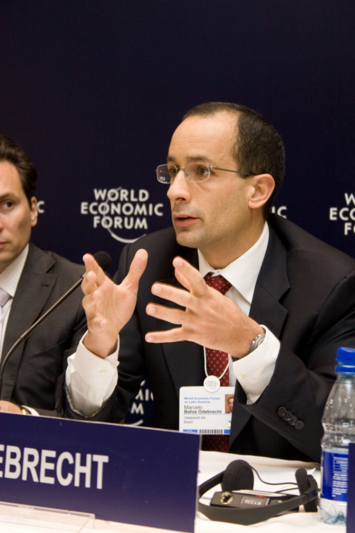 Marcelo Odebrecht sai da prisão domiciliar e visita sede da empresa