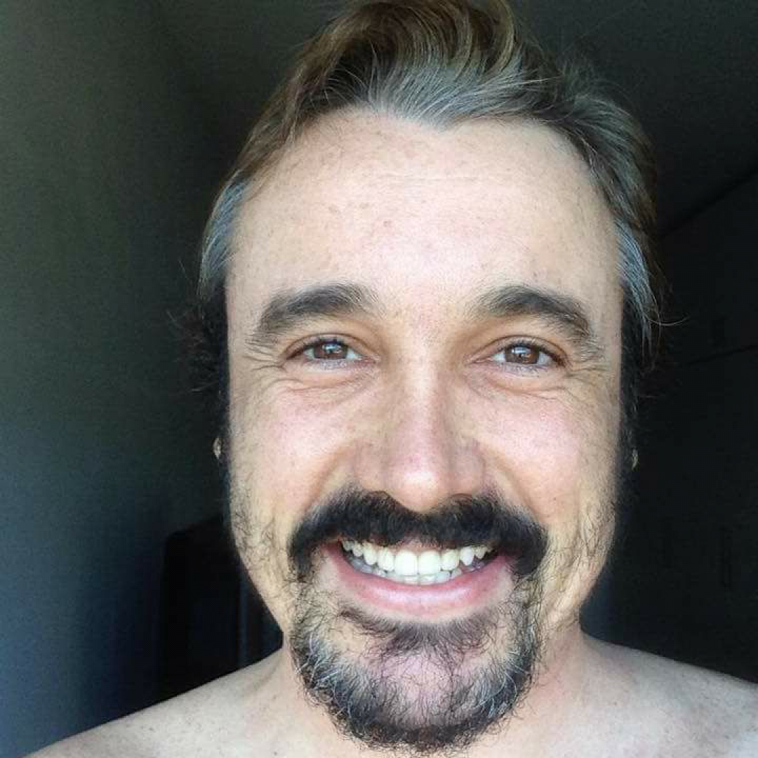 Morre o ator Caio Junqueira