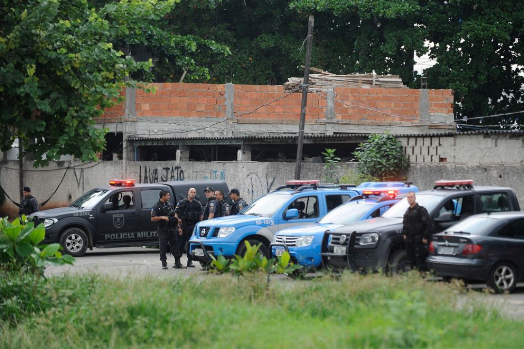 Operação da polícia no Complexo da Maré deixa oito mortos no Rio