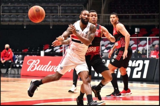 NAS QUADRAS - Tudo sobre basquete