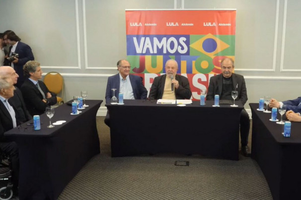 Lula promete volta do PAC e do Minha Casa Minha Vida