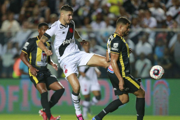 Vasco é superado pelo Volta Redonda em Cariacica