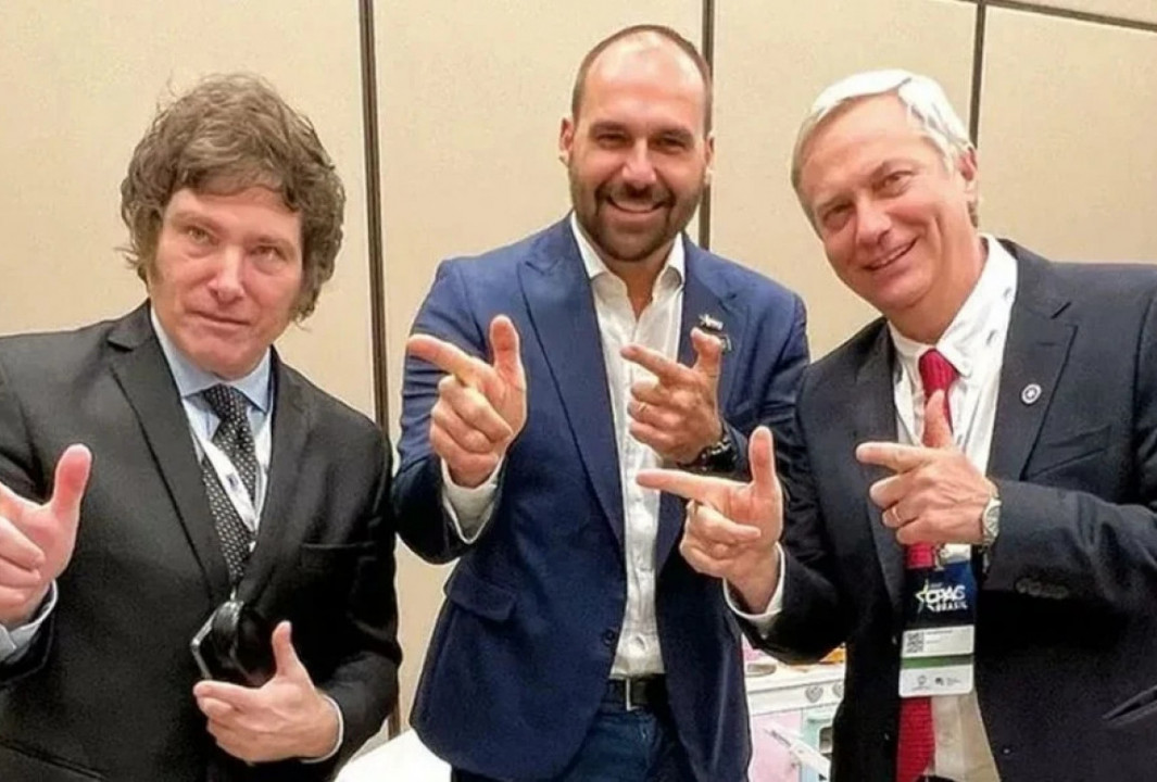 Apoio de Bolsonaro queima filme de Milei na Argentina, diz CEO de ...