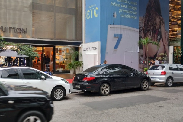 Azzas vira 'dono' da Garcia D`Ávila